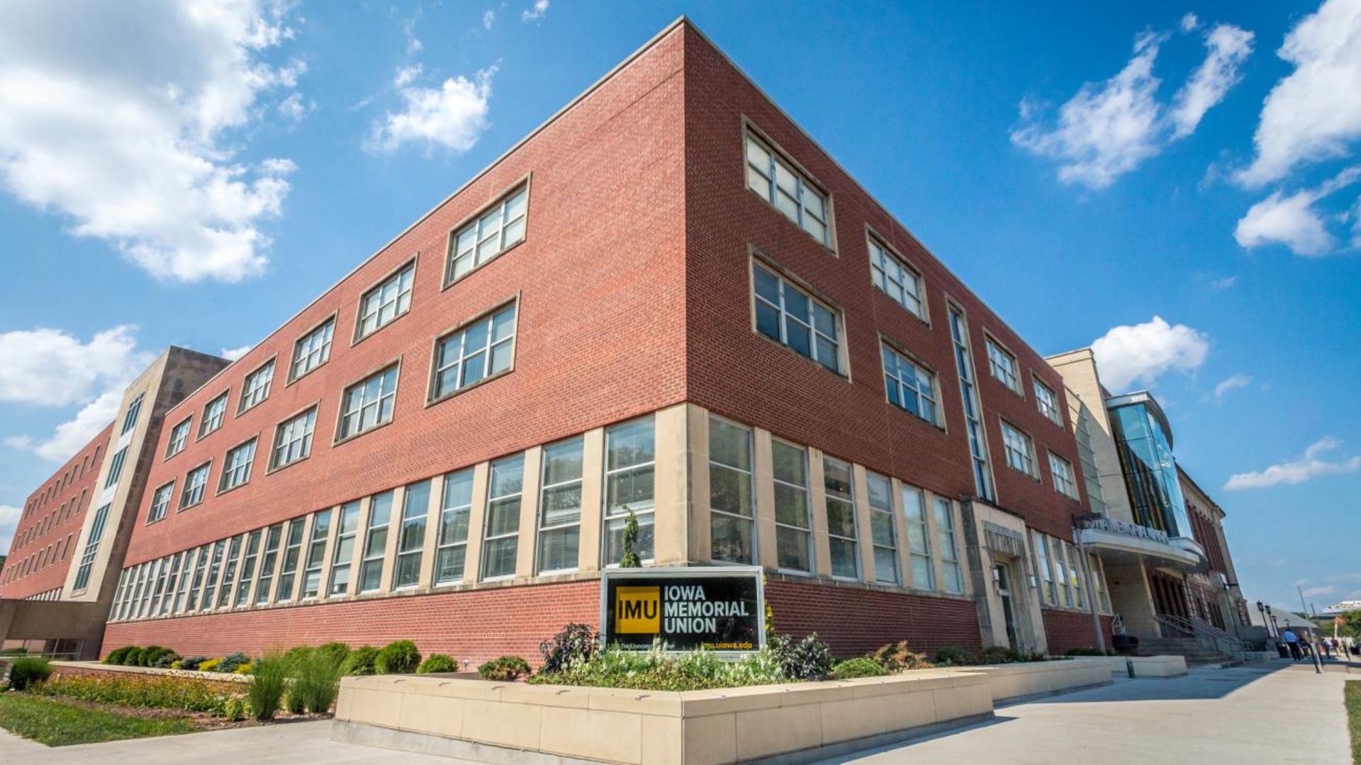 Leadership and Engagement | Division of Student Life | The University ...